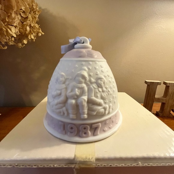 Lladro | Holiday | Lladro 987 Christmas Bell | Poshmark